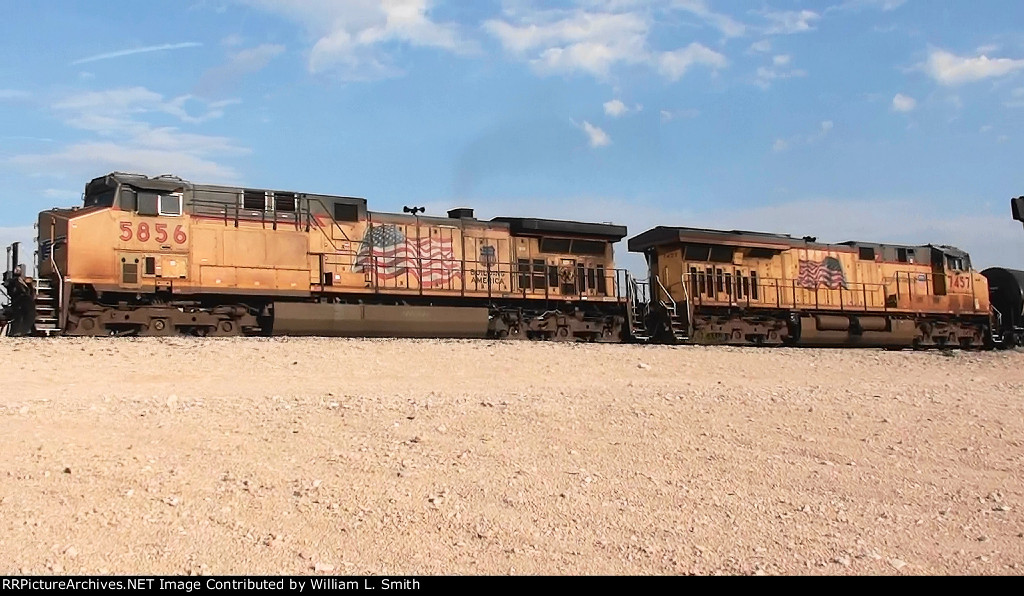 WB Manifest Frt at Erie NV W-MTrn Slv =4